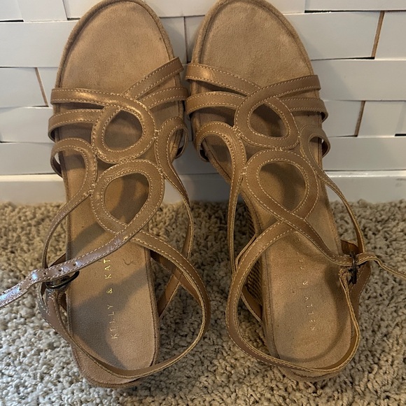 Kelly & Katie | Shoes | Kelly Katie Brown Strappy Sandals | Poshmark